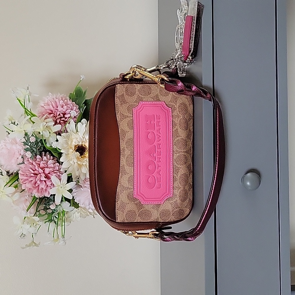 Coach Coated Canvas Signature Camera Bag - Gem